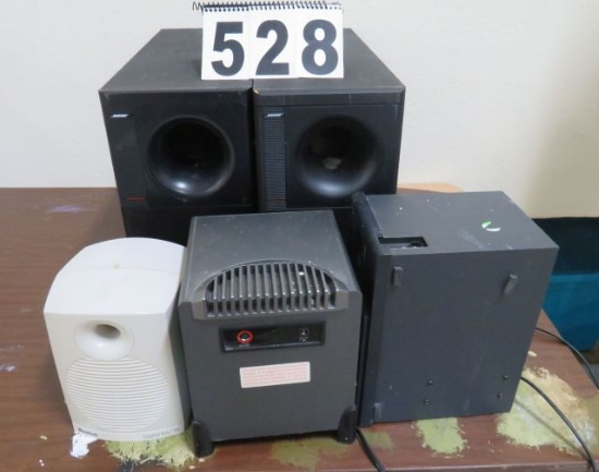 Speaker Lot of 5 | Online Auctions | Proxibid