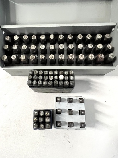 Lot, Numbers and Letters Sets | Online Auctions | Proxibid