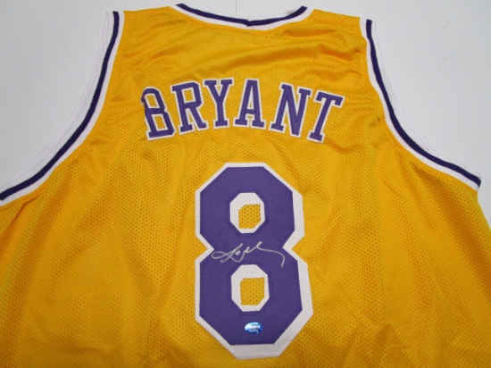 Kobe Bryant of the LA Lakers signed autographed basketball jersey TAA ...