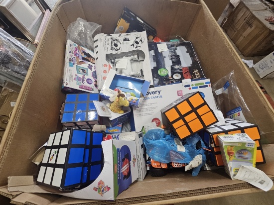 Pallet Bin Full of Customer Returned Open Items | Industrial Machinery ...