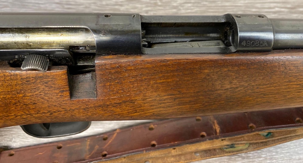 A WINCHESTER 43 BOLT ACTION RIFLE in the great caliber of .218 BEE ...