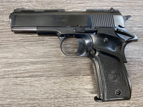 LLAMA .380 ACP SEMI-AUTO PISTOL | Guns & Military Artifacts | Online ...
