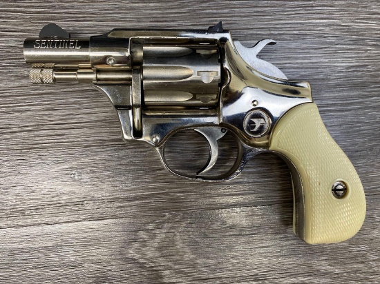 HIGH STANDARD SENTINEL R-108 .22 LR DOUBLE ACTION 9-SHOT REVOLVER ...