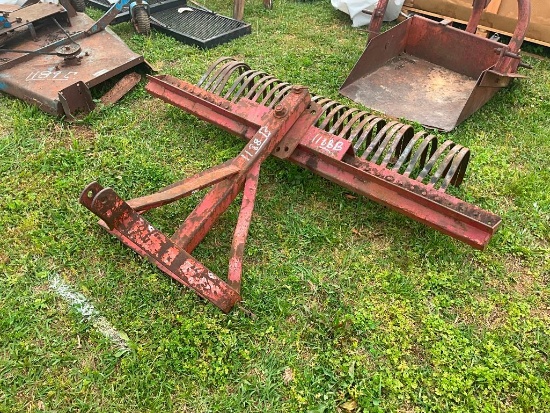 ROOT RAKE W/4/5' TINES (3PT) | Online Auctions | Proxibid
