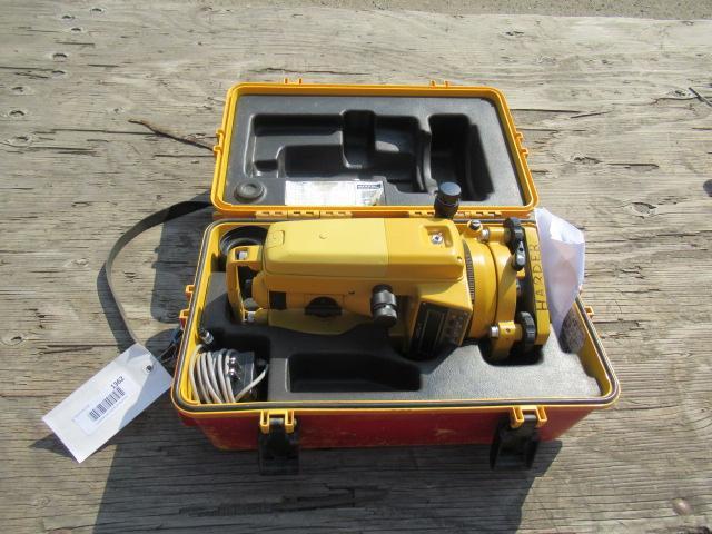 TOPCON ETL-1 ELECTRONIC THEODOLITE W/ CASE | Proxibid