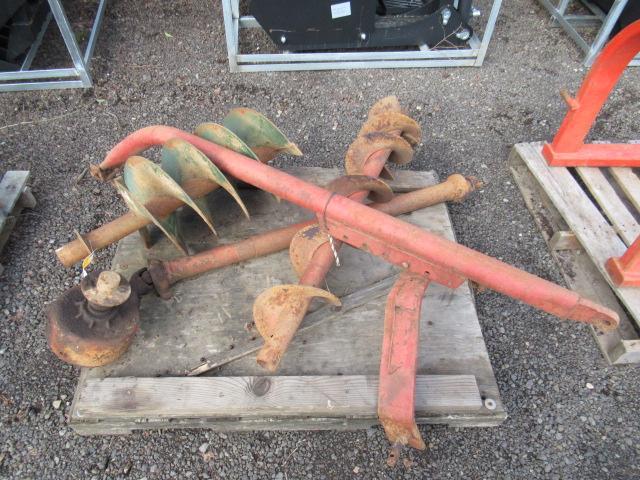 3 POINT PTO DRIVEN AUGER ATTACHMENT W/ 15" & 8" | Proxibid