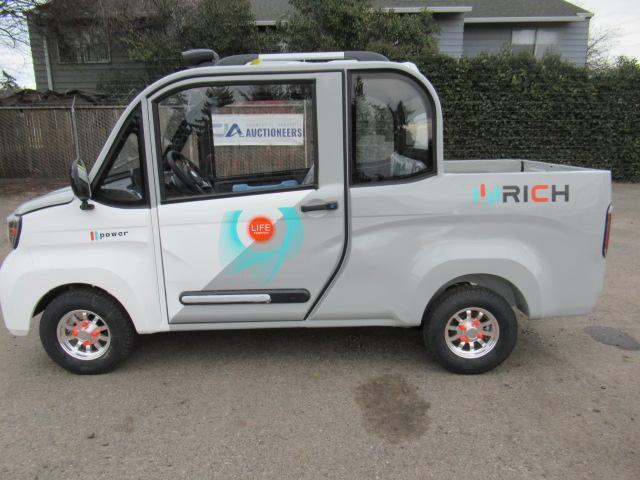 2024 MECO P4 4-PASSENGER 60V ELECTRIC VEHICLE | Proxibid