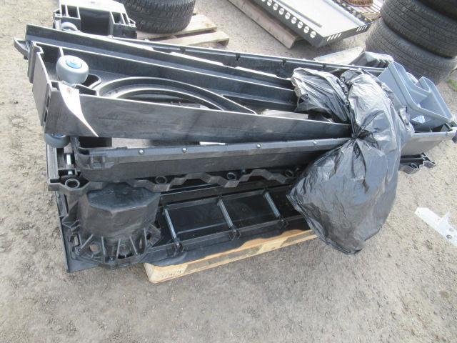 DECKED TRUCK BED SLIDE OUT UNIT | Proxibid