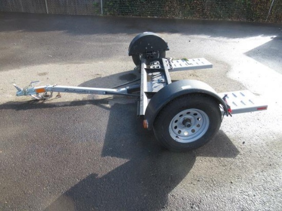 2014 ROADMASTER RM3477 SINGLE AXLE TOW DOLLY | Online Auctions | Proxibid