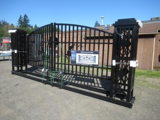 2025 GREATBEAR 20' BI-PARTING FARM GATE W/ DEER ARTWORK (UNUSED ...