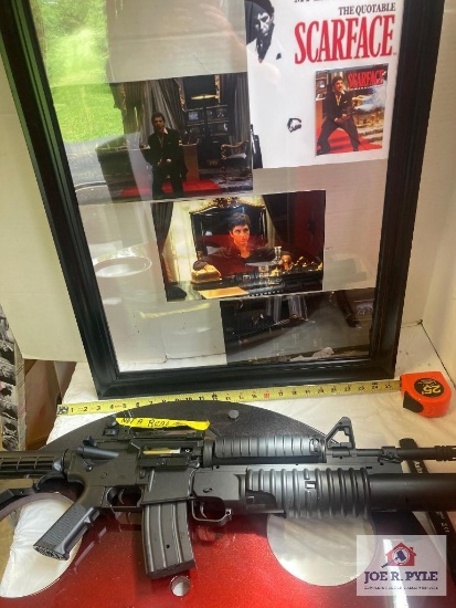Scarface posters and Colt AR-15 prop model w/grenade launcher | Art ...