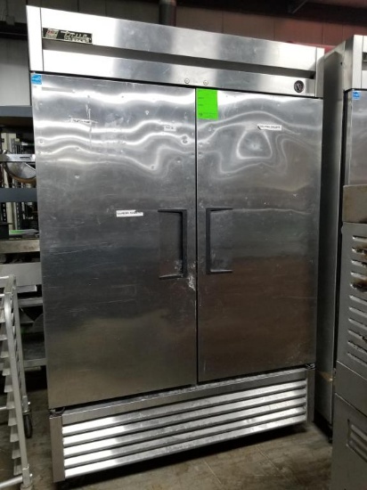 True T-49F 2-Door Stainless Freezer | Online Auctions | Proxibid