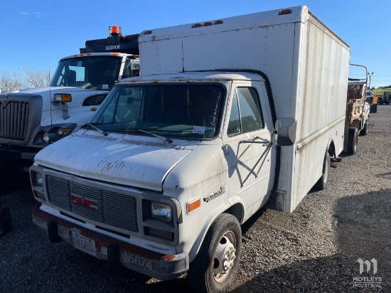 1992 GMC 14' VanDura 3500 | Commercial Trucks Van & Cargo Trucks ...