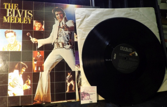 Elvis Presley's 1982 Album, "The Elvis Medley". Excellent condition ...