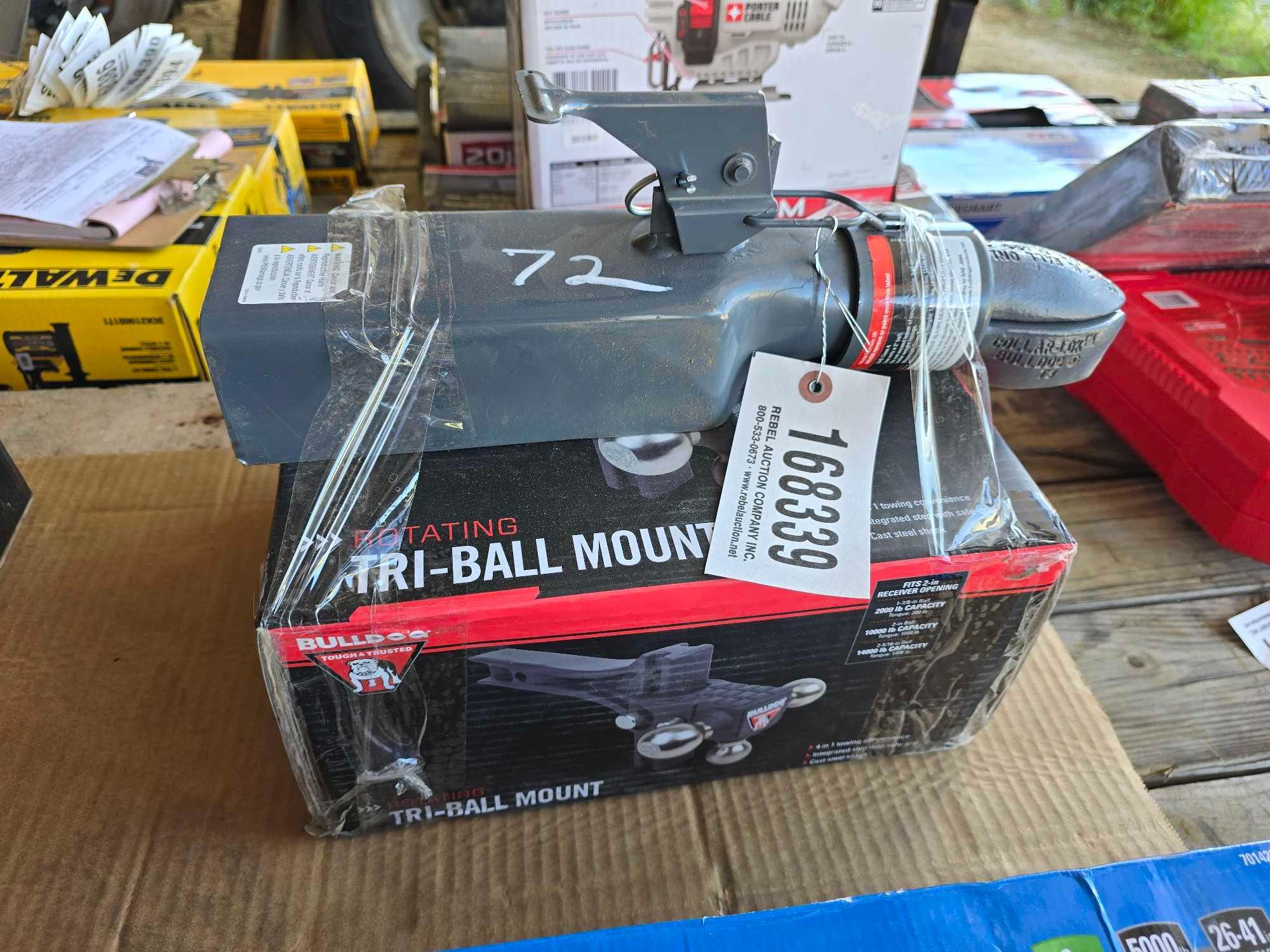 UNUSED (1) BULLDOG ROTATING TRI - BALL HITCH | Proxibid