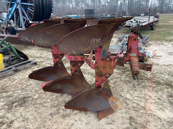 MASSEY FERGUSON 3 BOTTOM FLIP PLOW, 3PT | Online Auctions | Proxibid