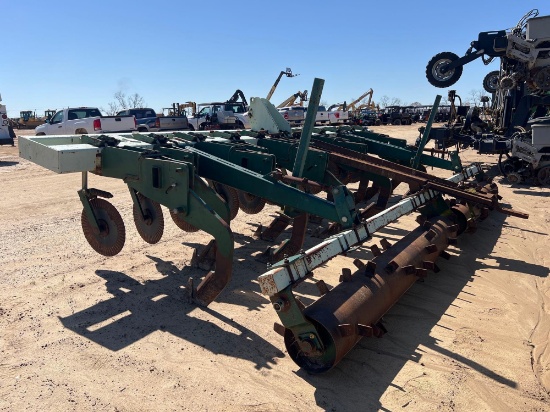KMC KELLEY STRIP TILL | Online Auctions | Proxibid