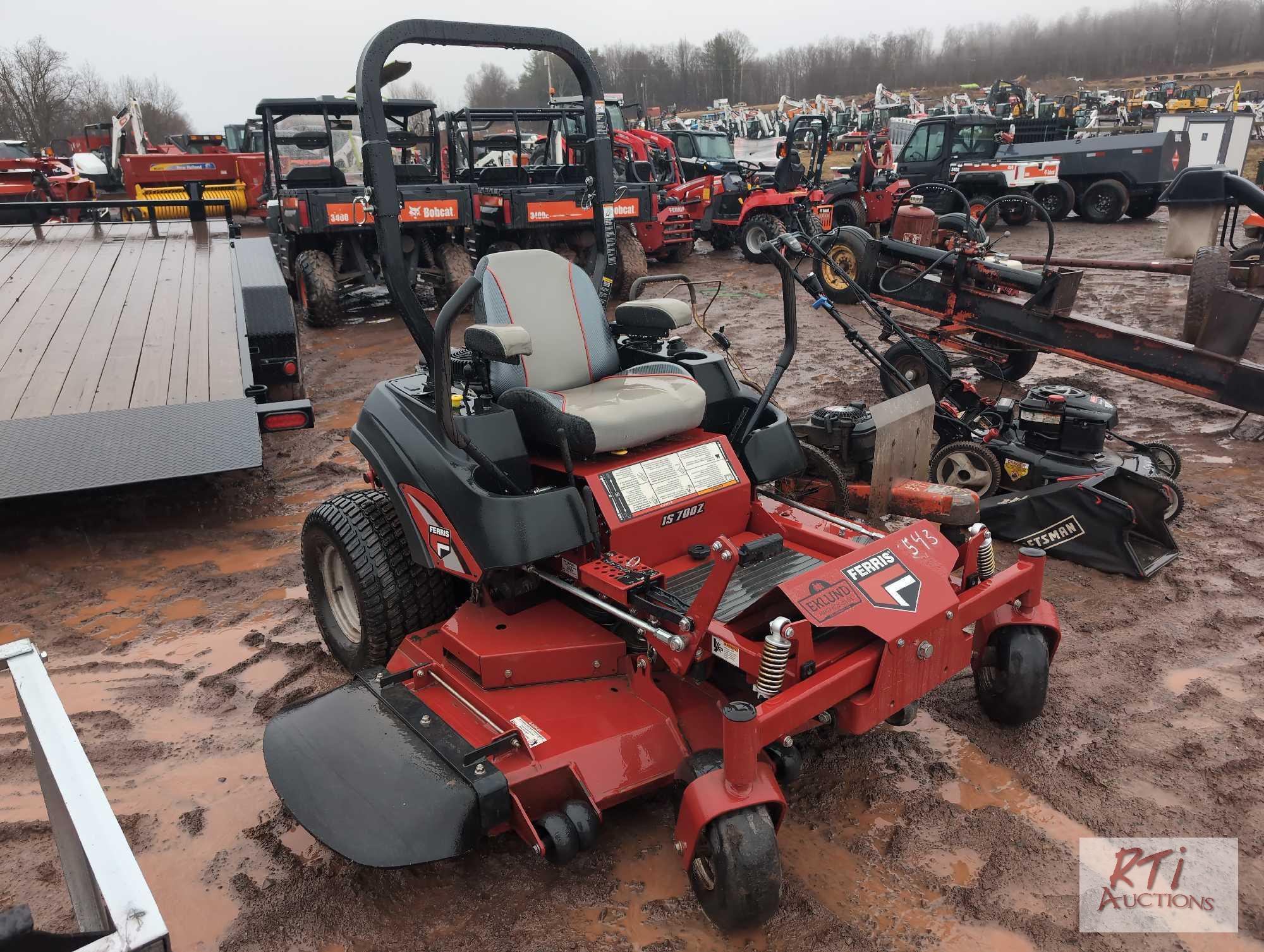 Ferris IS700Z commercial zero turn mower, 61in | Proxibid