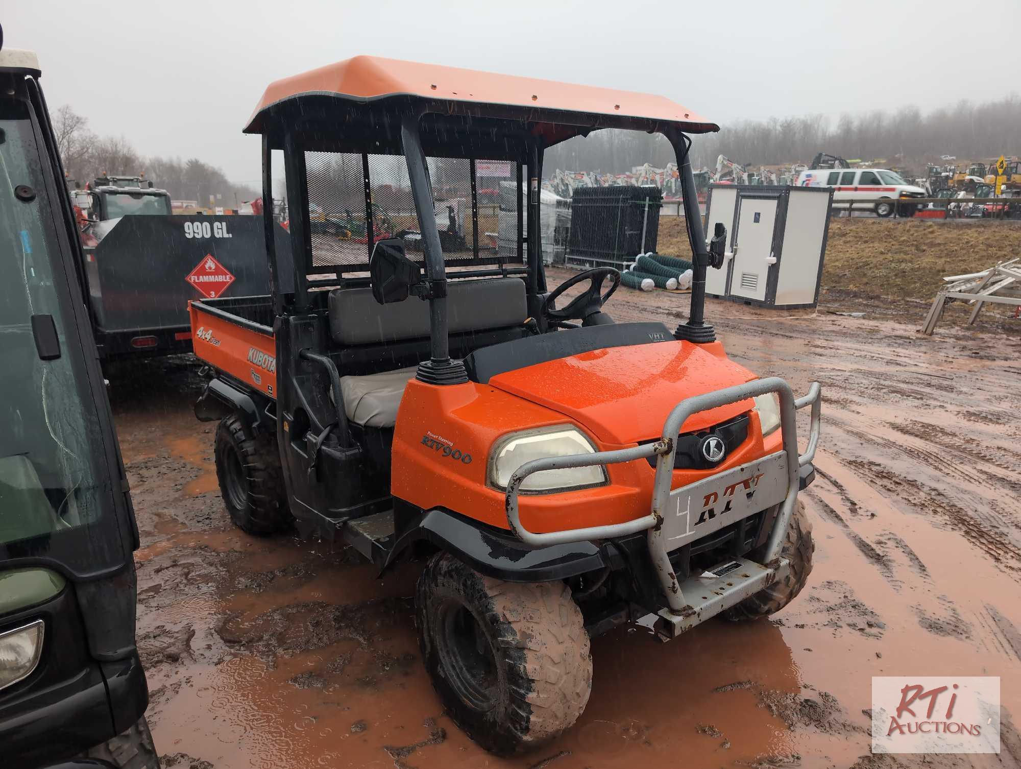 Kubota RTV900 4WD, diesel, canopy, hydraulic | Proxibid
