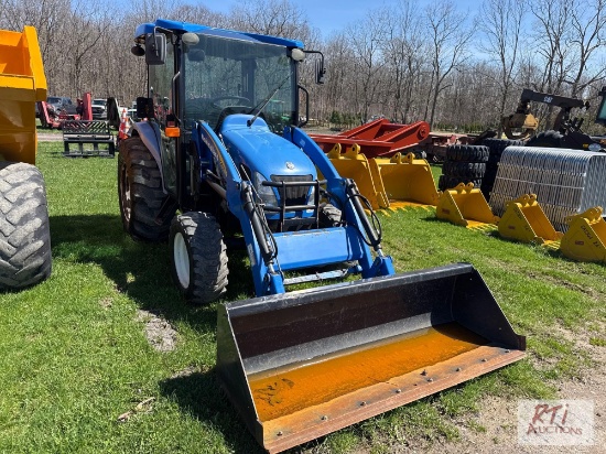 New Holland Boomer 3045 4WD compact tractor with cab, loader, heat, A/C ...