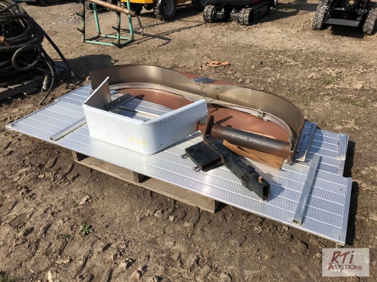 (2) Mixed fenders, trailer side extensions, 5th wheel hitch | Online ...