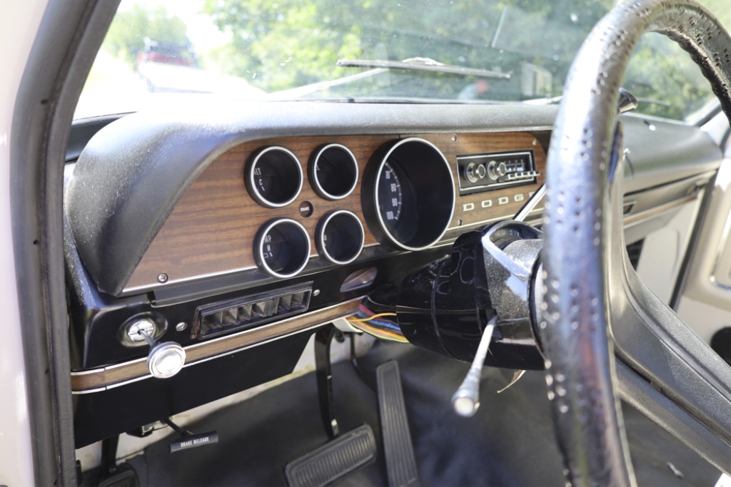 1972 Dodge D100 Interior