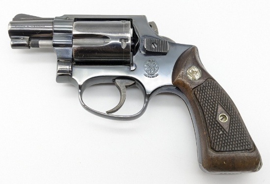 Smith & Wesson Model 36 Hammerless .38 Revolver | Guns & Military ...