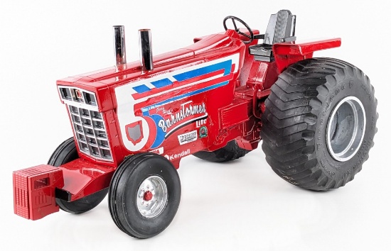 Custom 1/8 Scale "Barnstormer" IH Pulling Tractor | Art, Antiques ...