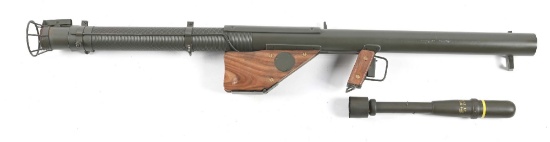 REPLICA US WWII M1A1 BAZOOKA WITH INERT ROCKET. | Guns & Military ...