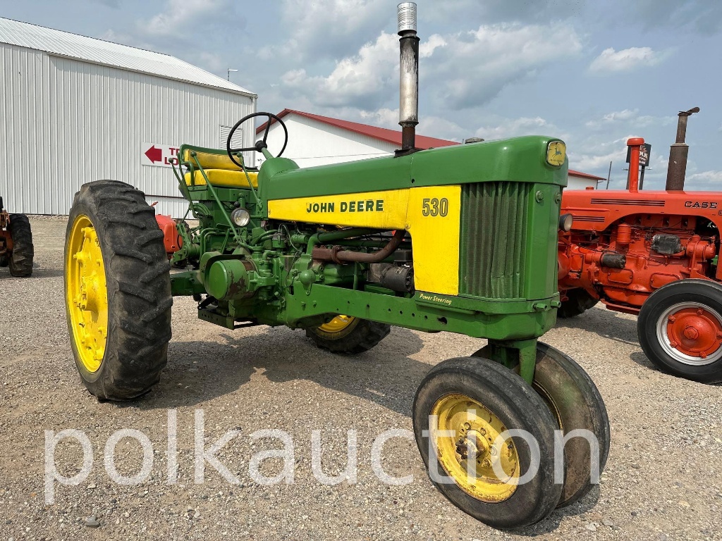 John Deere 530 Tractor