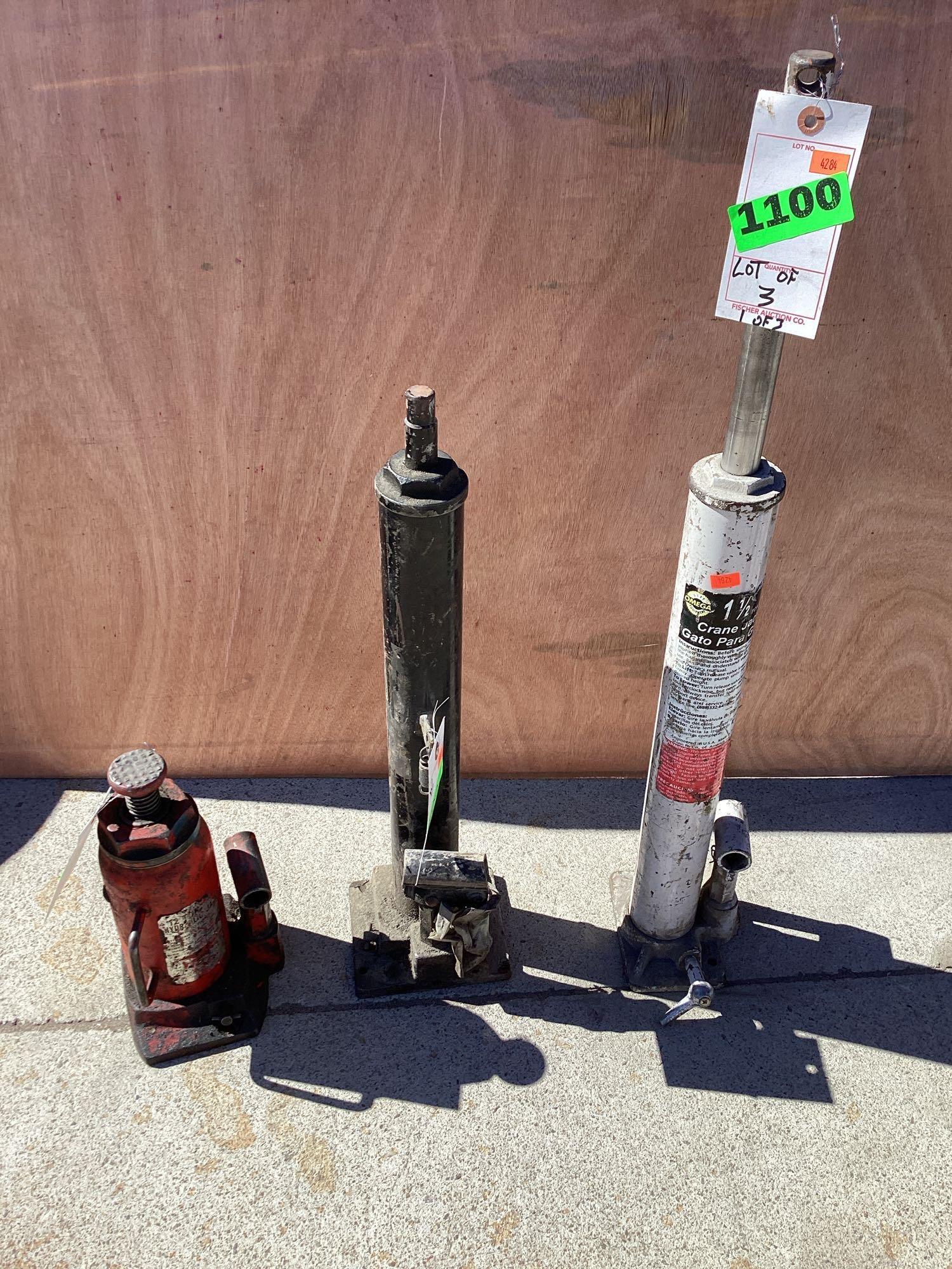 Lot of (3) assorted floor jacks | Proxibid