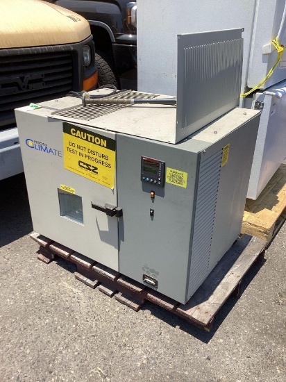 CSZ MicroClimate bench top test chamber | Online Auctions | Proxibid