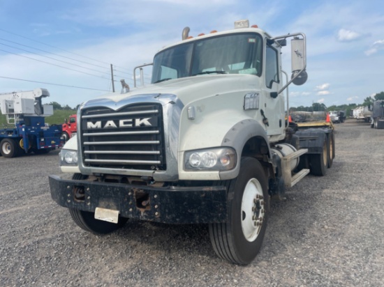 2015 MACK GU713 DAYCAB | Cars & Vehicles | Online Auctions | Proxibid