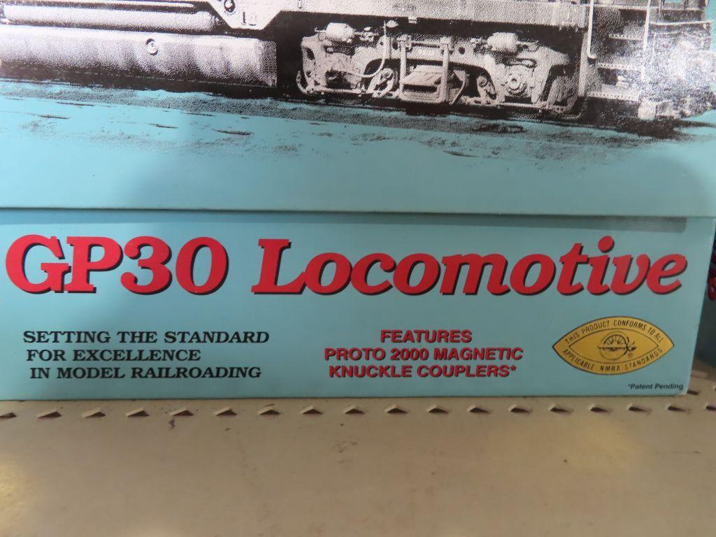 Proto 2000 series HO scale limited edition GP30 | Proxibid