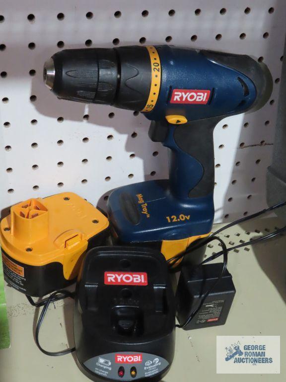 Ryobi 12 volt cordless drill with two batteries | Proxibid