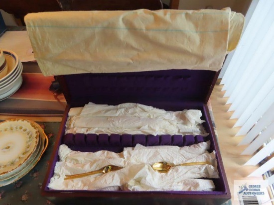 Cosmos stainless Japan gold colored flatware set with case. service for ...