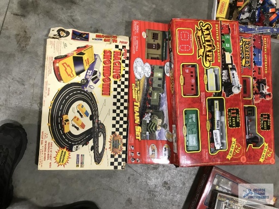 (3) TRAIN SETS | Art, Antiques & Collectibles Toys Toy Trains ...