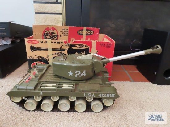 U.S. Army Bulldog battery powered tank with box. Box has damage ...