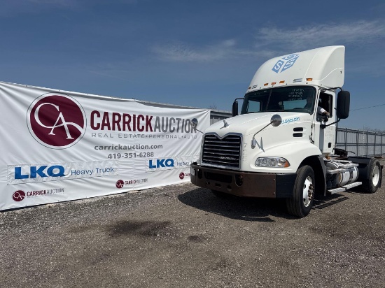 2009 Mack CXU612 | Commercial Trucks Truck Tractors Day Cab Trucks ...