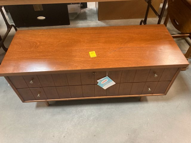 Lane Cedar Chest (no key) | Proxibid