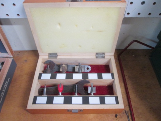 Craftsman Router Bits in Wood Storage Case | Online Auctions | Proxibid