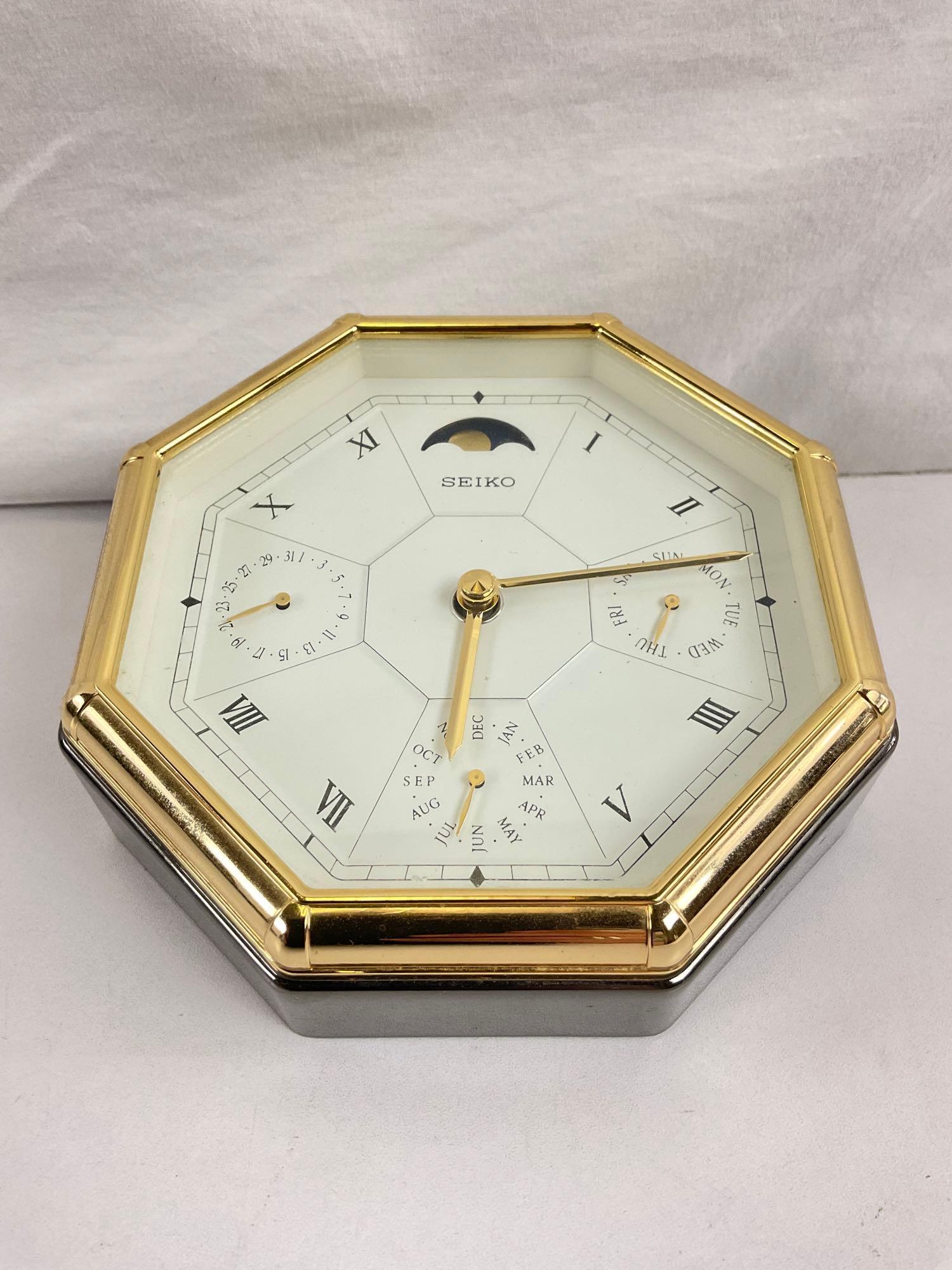 Rare mid century Seiko QQZ272K moon phase | Proxibid Rare mid century Seiko QQZ272K moon phase | Proxibid