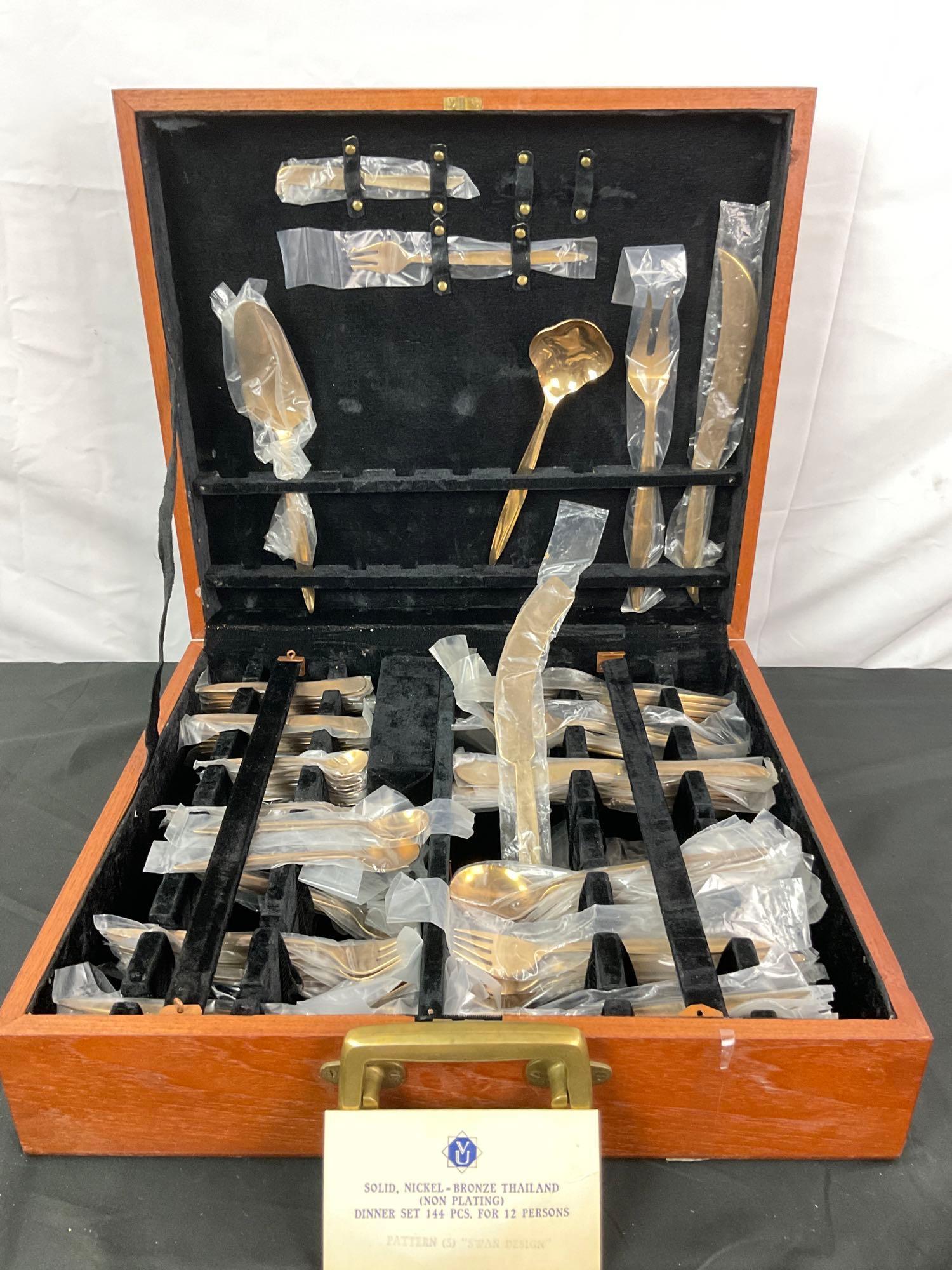 Vintage VU Thailand Nickel-Bronze "Swan" pattern | Proxibid