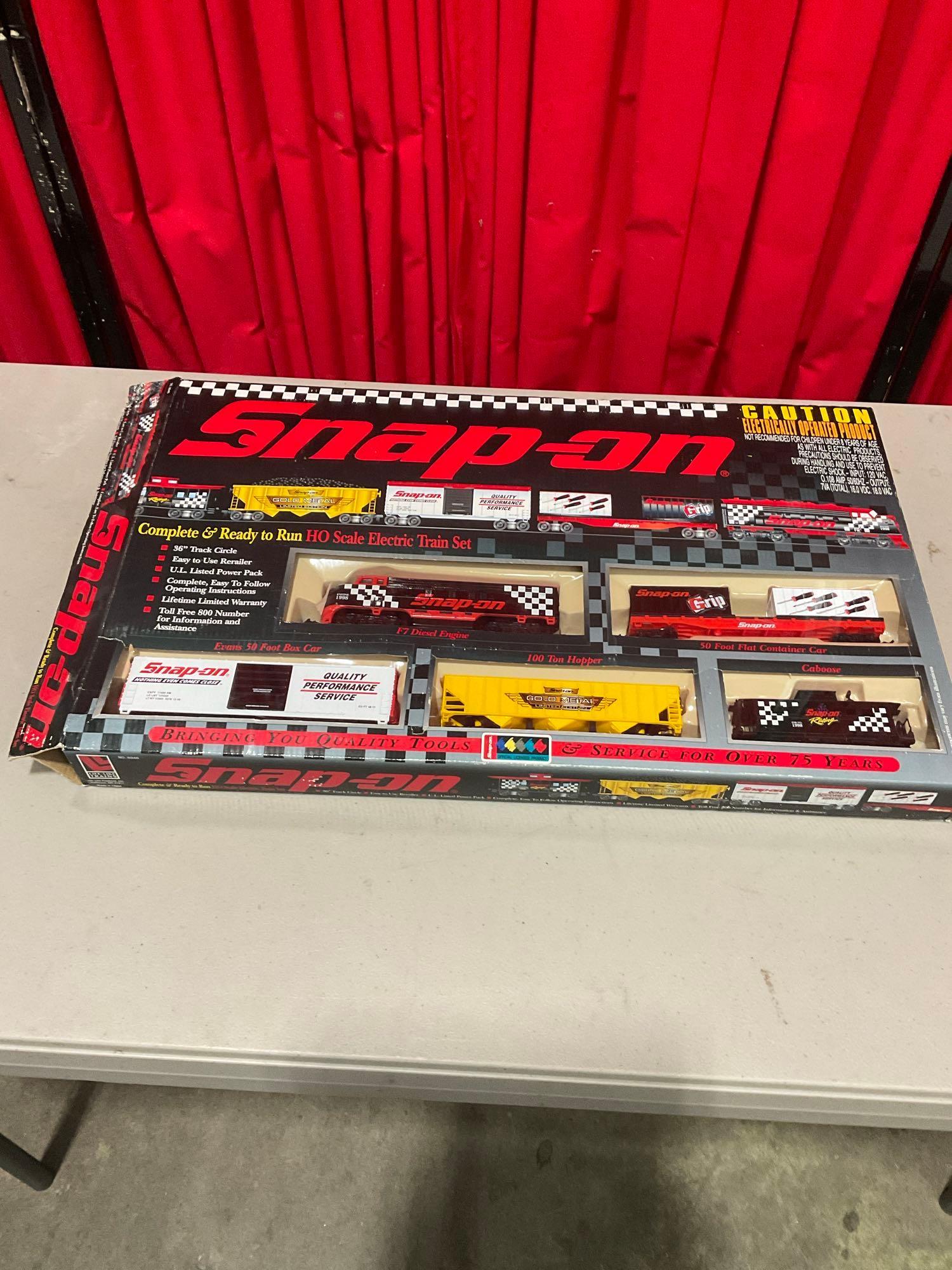 Snap- On Complete & Ready To Run HO Scale | Proxibid