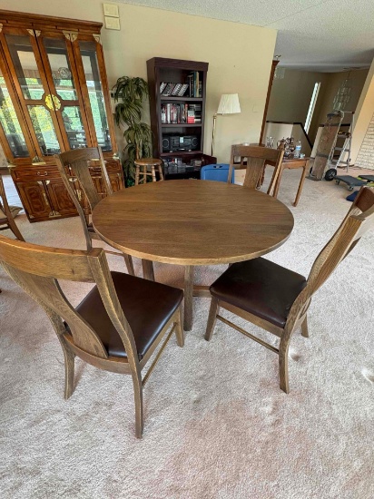 Artisan Made in the USA Bassett Furniture Round Bench Made Table & 4 ...