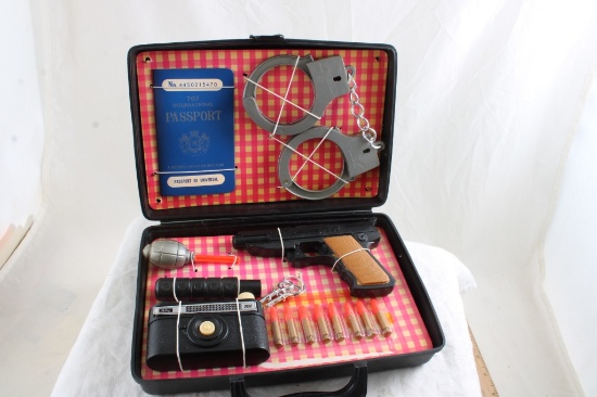 Special Agent Spy Kit Toy COMPLETE | Online Auctions | Proxibid