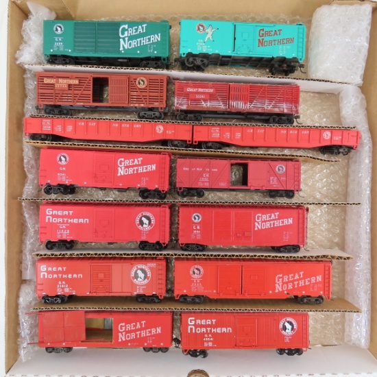 14 HO scale Great Northern Freight cars | Art, Antiques & Collectibles ...