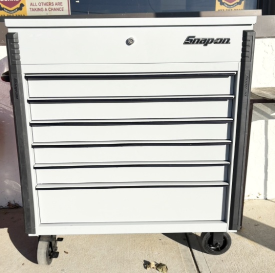 SNAP ON MODEL KRSC46HBLC SIX DRAWER TOOL CHEST IN ARCTIC SILVER ...