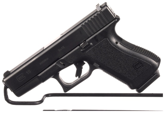 Glock Metropolitan Police DC Issued Model 19 Pistol | Guns & Military ...
