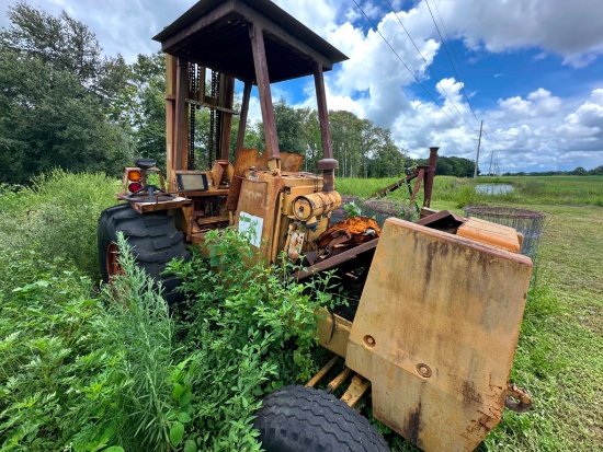 Case 585E- INOPERABLE/PARTS ONLY - NO ENGINE | Heavy Construction ...